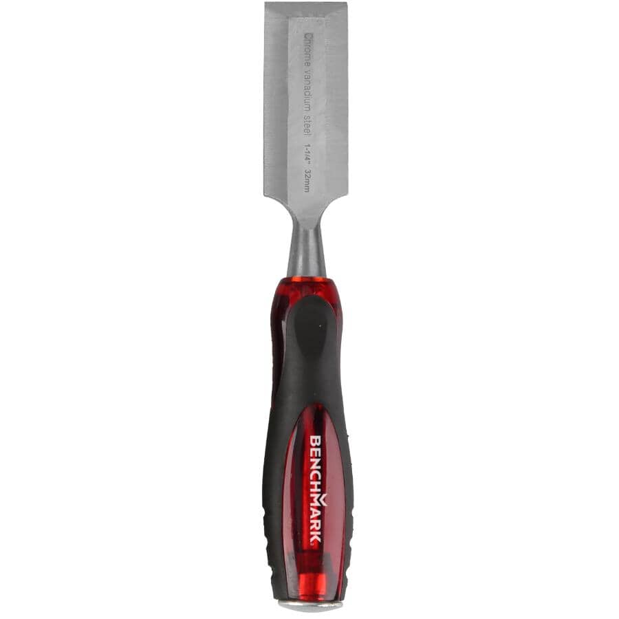 BENCHMARK 1-1/4" Beveled Edge Wood Chisel | Home Hardware
