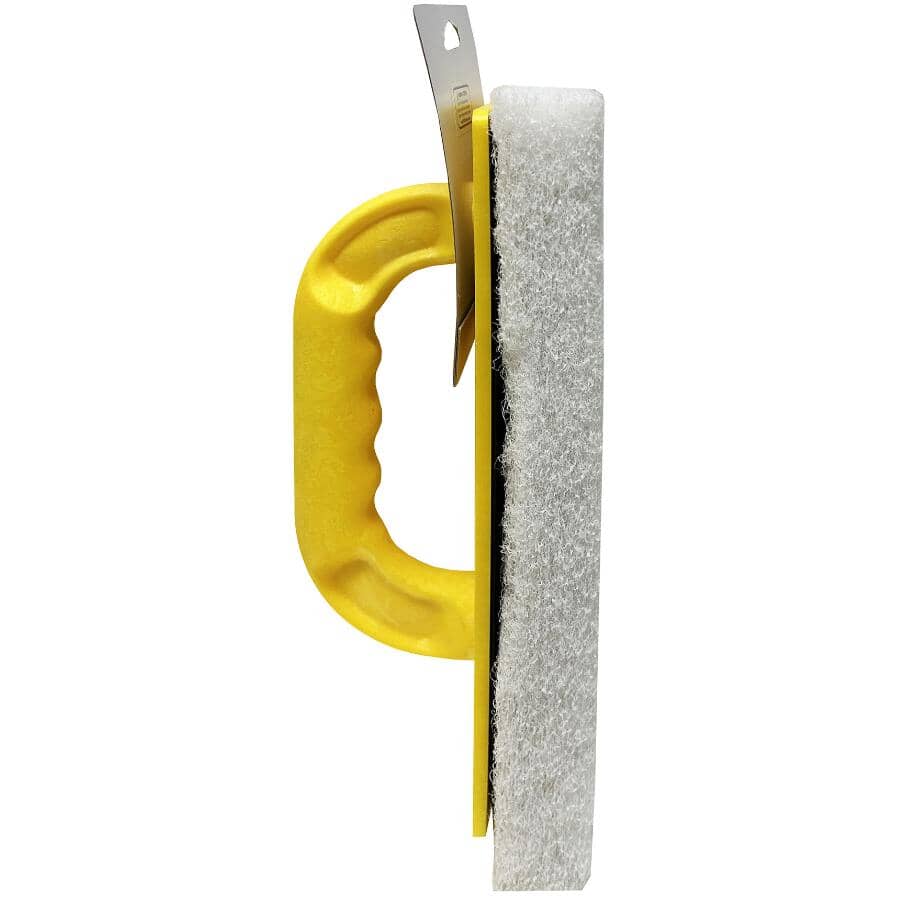 RICHARD Scrubbing Pad with Handle | Home Hardware