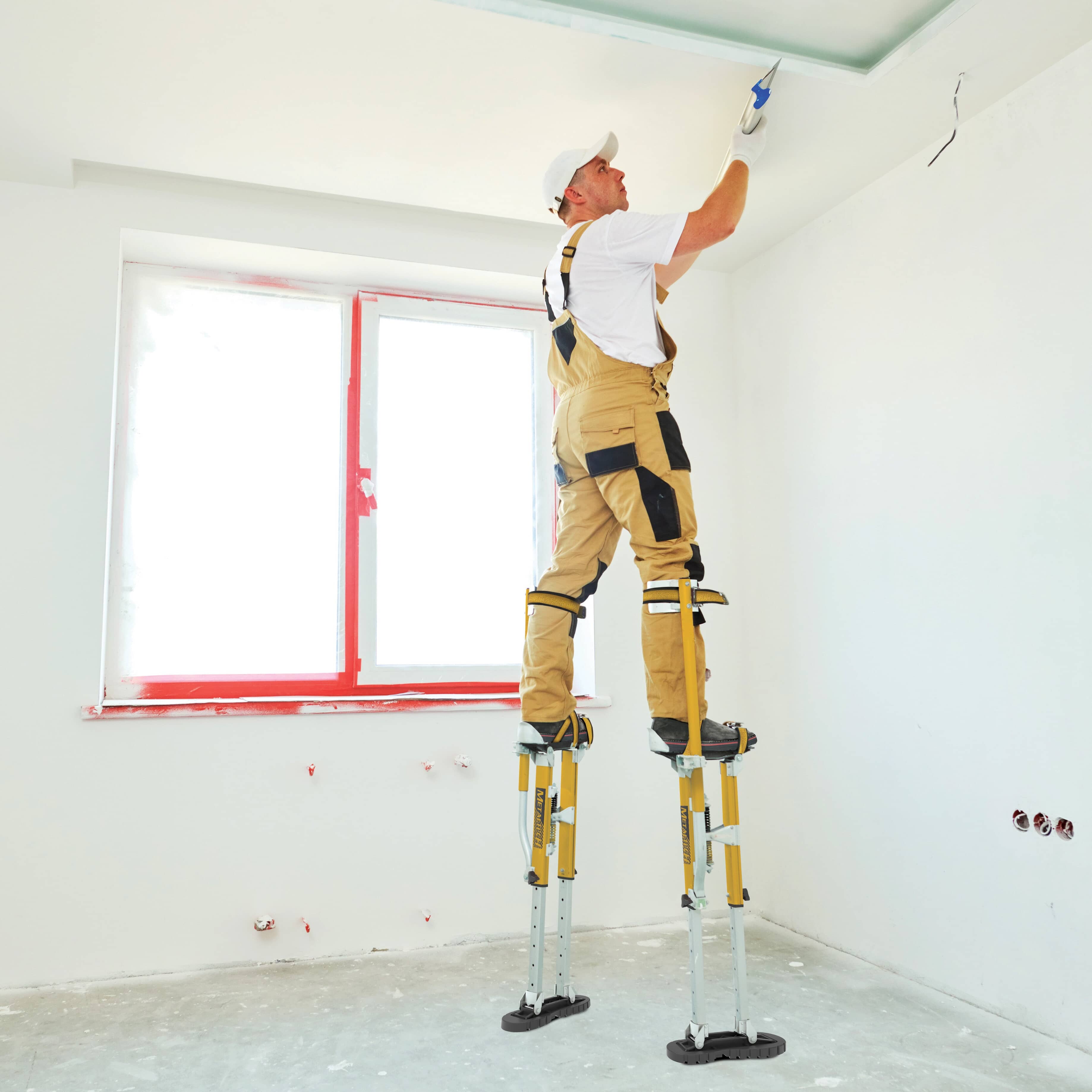 METALTECH Jobsite Adjustable Drywall Stilts | Home Hardware
