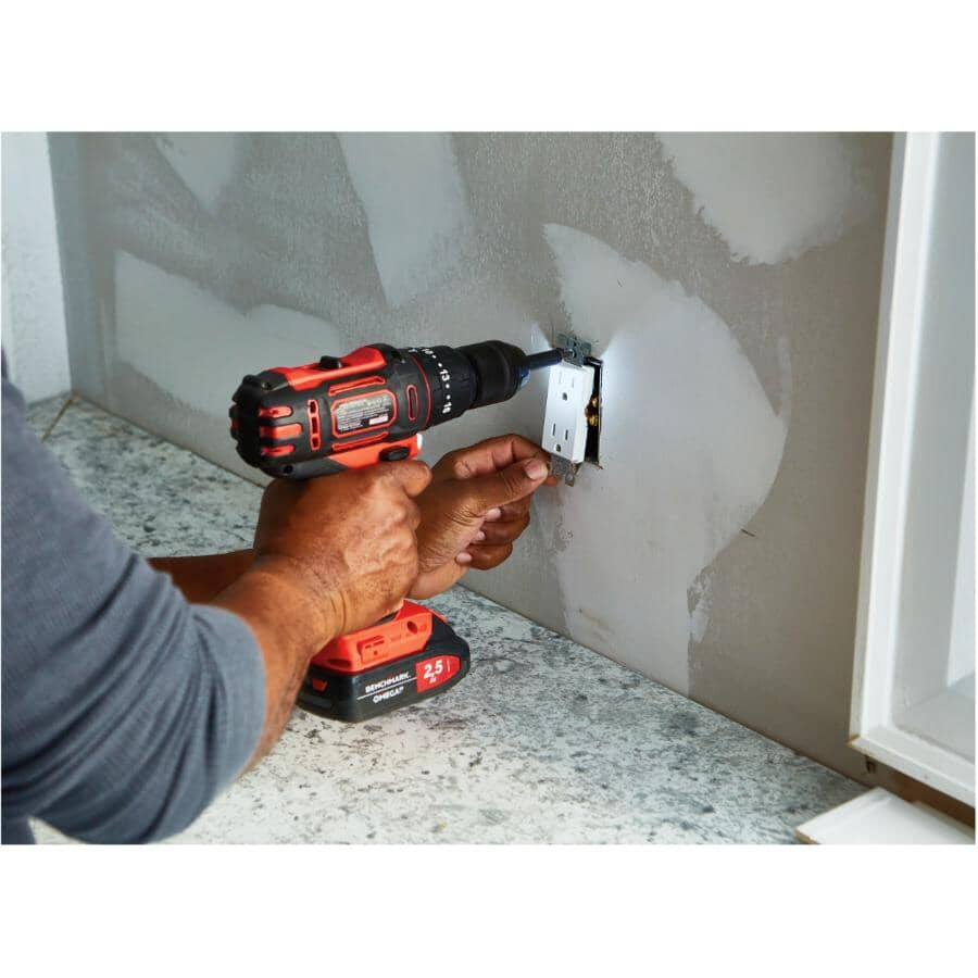 BENCHMARK 20V Max 1/2" Cordless Drill Driver Kit | Home Hardware