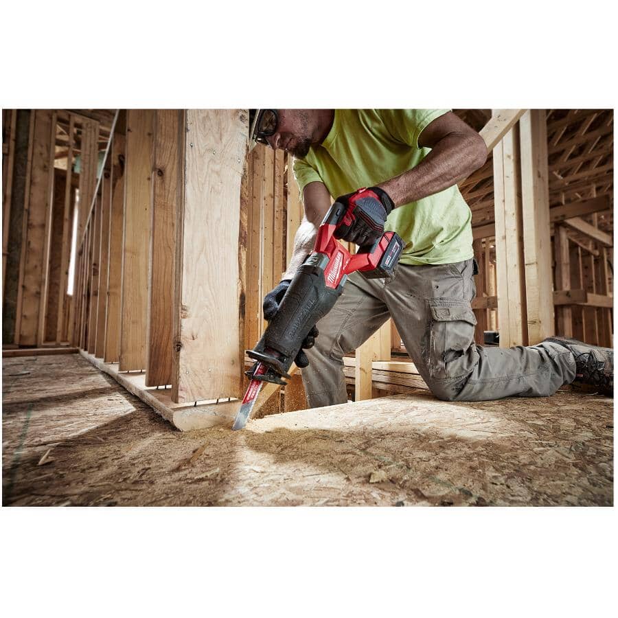 MILWAUKEE M18 18V FUEL 7 Tool Cordless Combo | Home Hardware