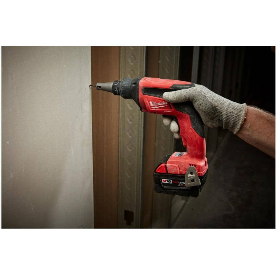 MILWAUKEE M18 Fuel 18V 1/4" Lithium-ion Cordless Drywall Screw Gun Kit ...