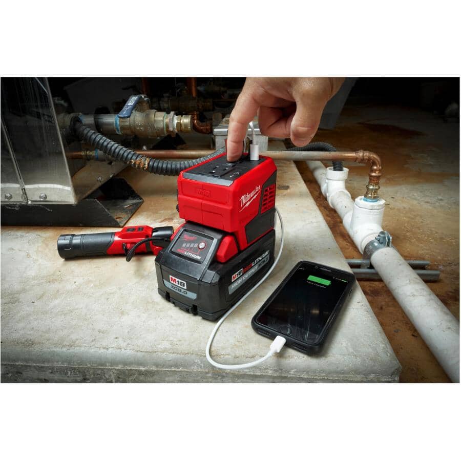 MILWAUKEE M18 Top-Off Power Supply | Home Hardware