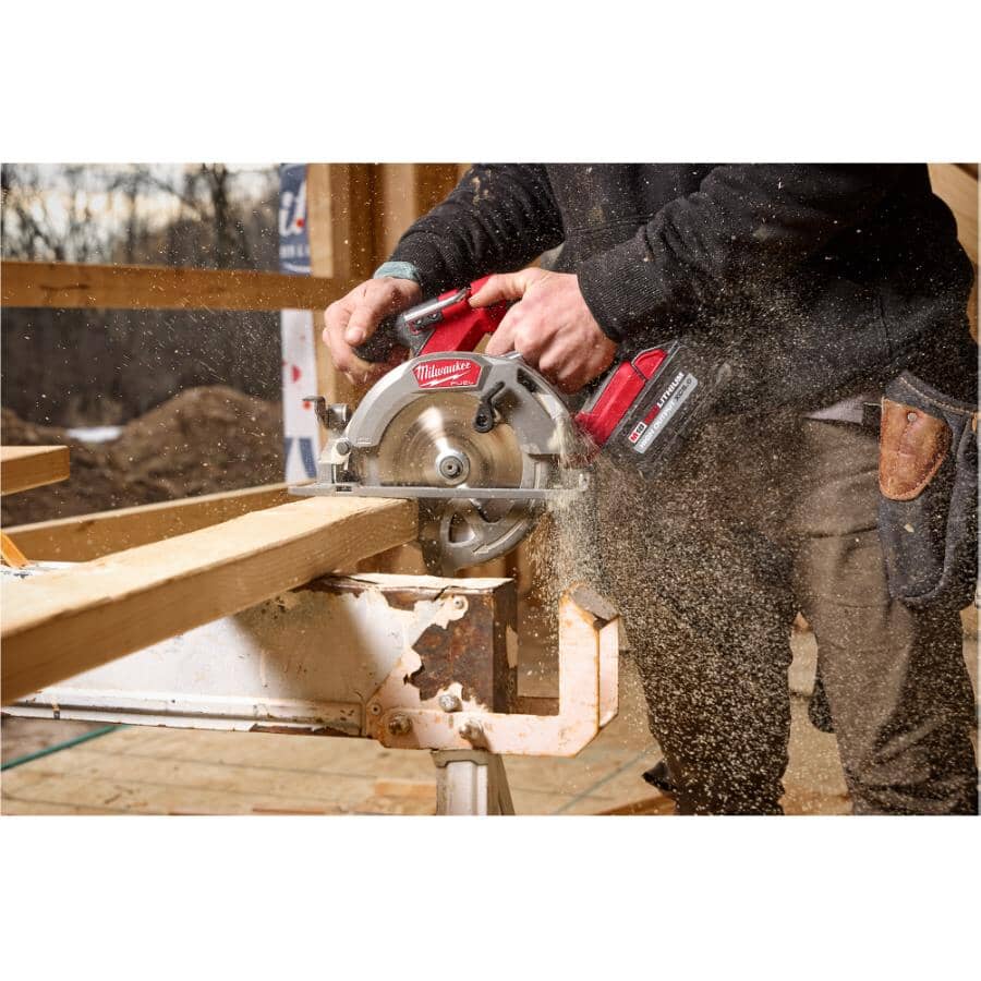 MILWAUKEE M18 Fuel 18V 6-1/2" Cordless Circular Saw | Home Hardware