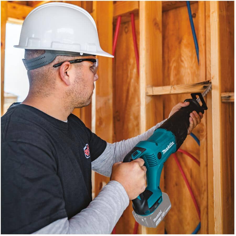MAKITA 18 Volt Cordless Reciprocating Saw | Home Hardware