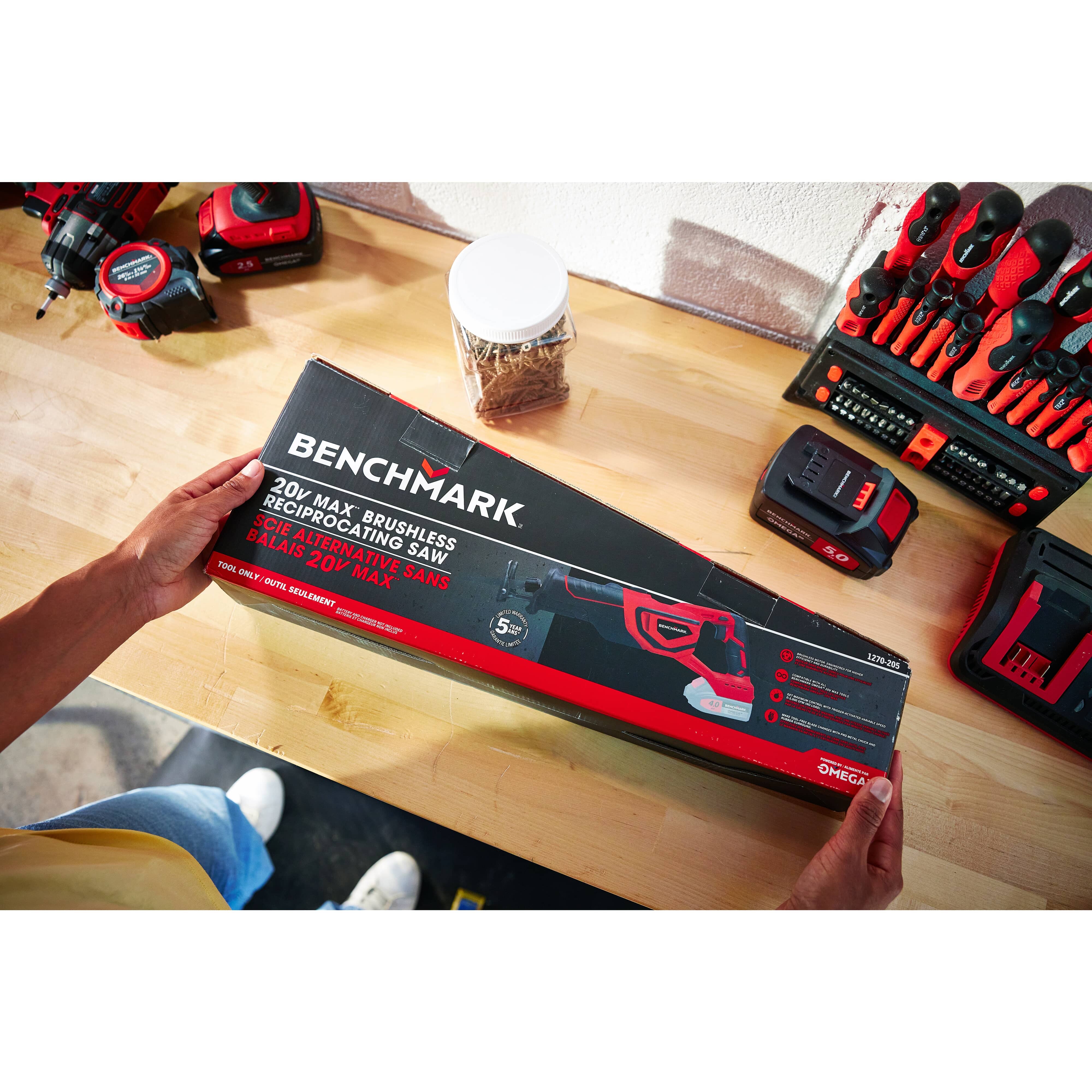 BENCHMARK 20V Max Cordless Reciprocating Saw | Home Hardware