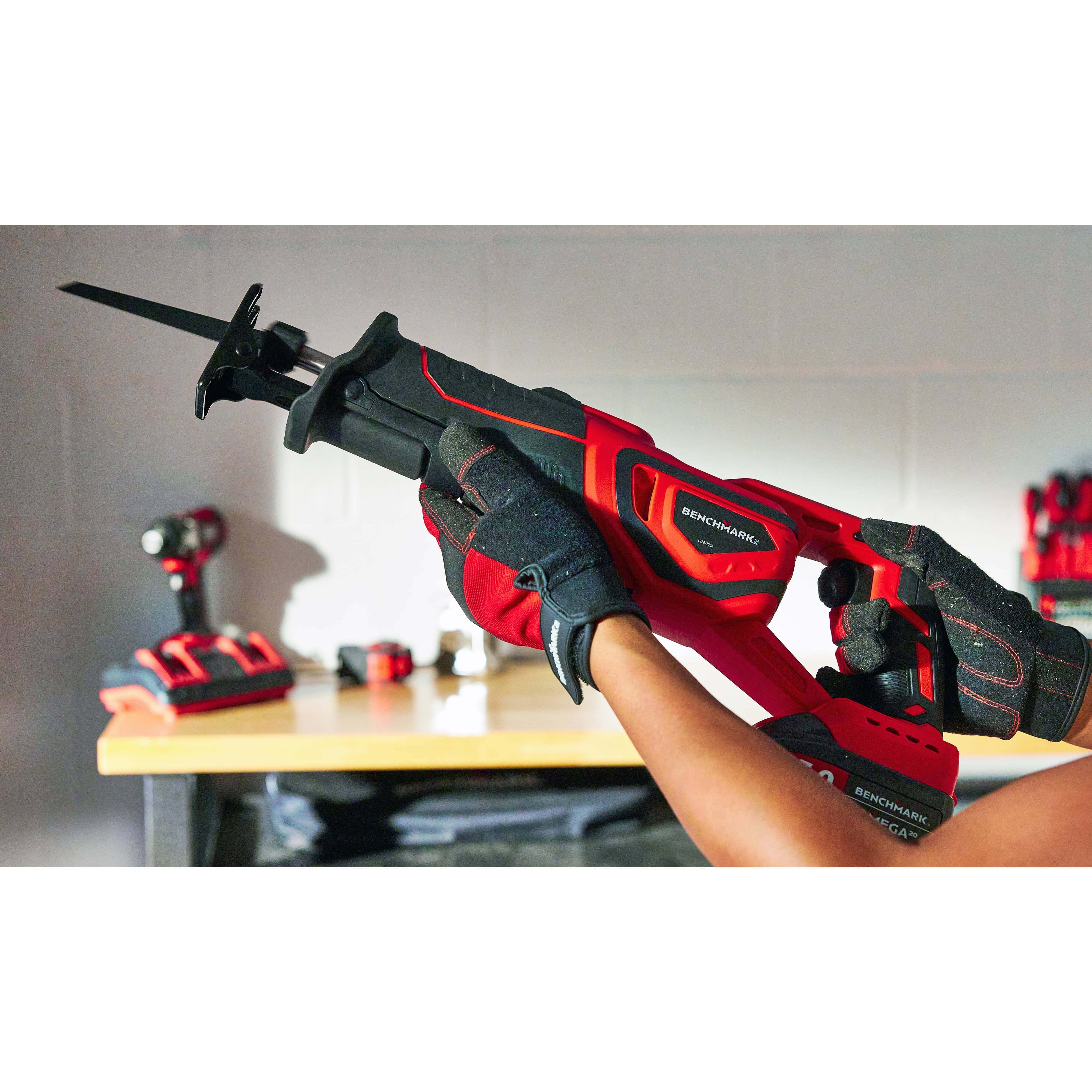 BENCHMARK 20V Max Cordless Reciprocating Saw | Home Hardware