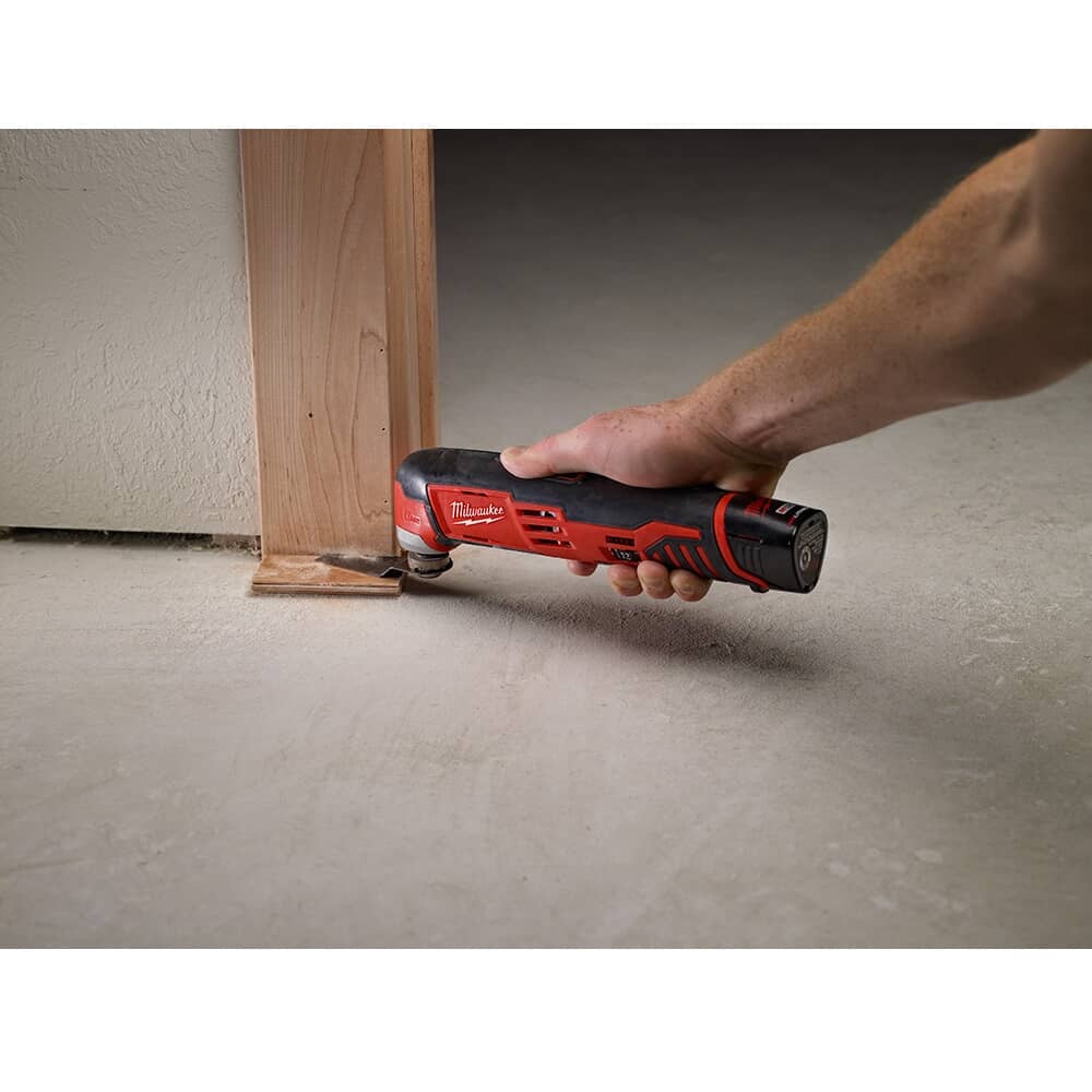 MILWAUKEE M12 Cordless Oscillating Tool | Home Hardware
