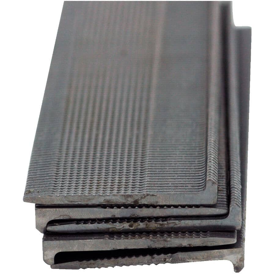 BENCHMARK 2" 16 Gauge L Cleat Flooring Nails | Home Hardware