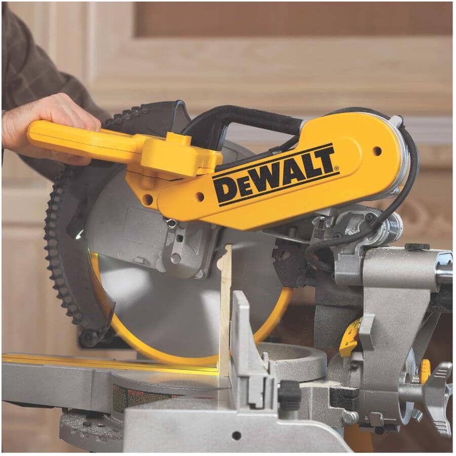 DEWALT 12" 15 Amp Sliding Compound Mitre Saw | Home Hardware