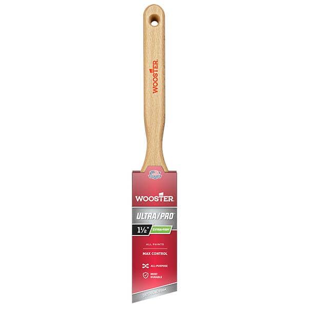 WOOSTER Ultra / Pro Angular Nylon Paint Brush | Home Hardware