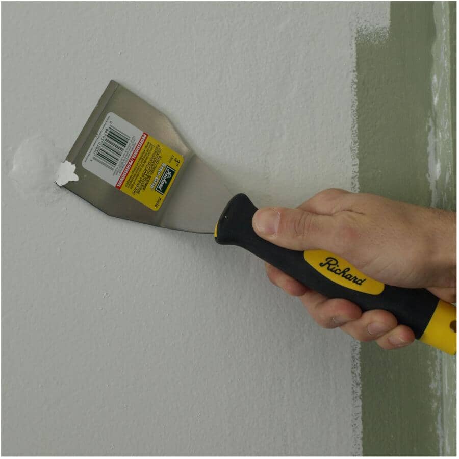 RICHARD 3" Heavy Duty Bent Pole Scraper | Home Hardware