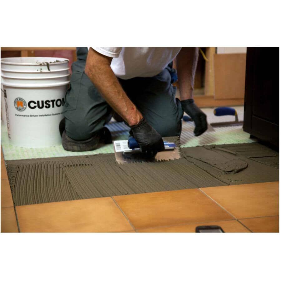 CUSTOM BUILDING PRODUCTS CustomBlend Non Modified Thinset Tile Mortar ...