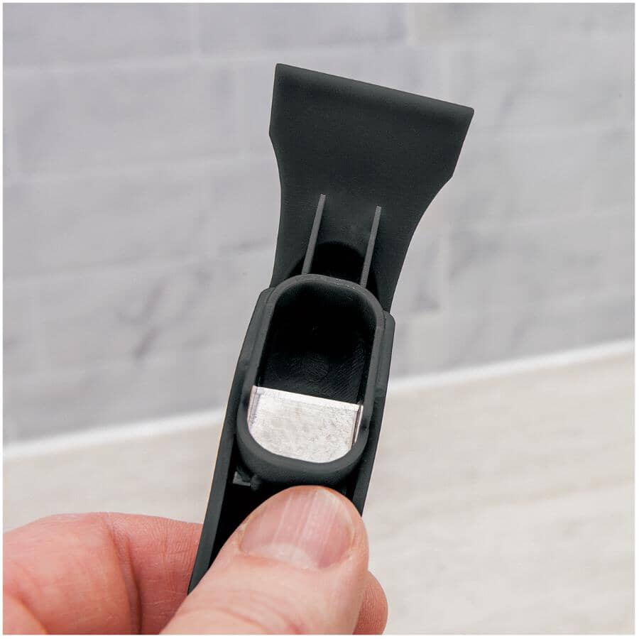 BENCHMARK 3 in 1 Caulking Multi Tool | Home Hardware