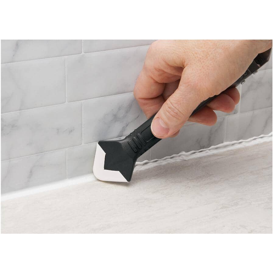 BENCHMARK Heavy Duty Caulking Multi Tool | Home Hardware