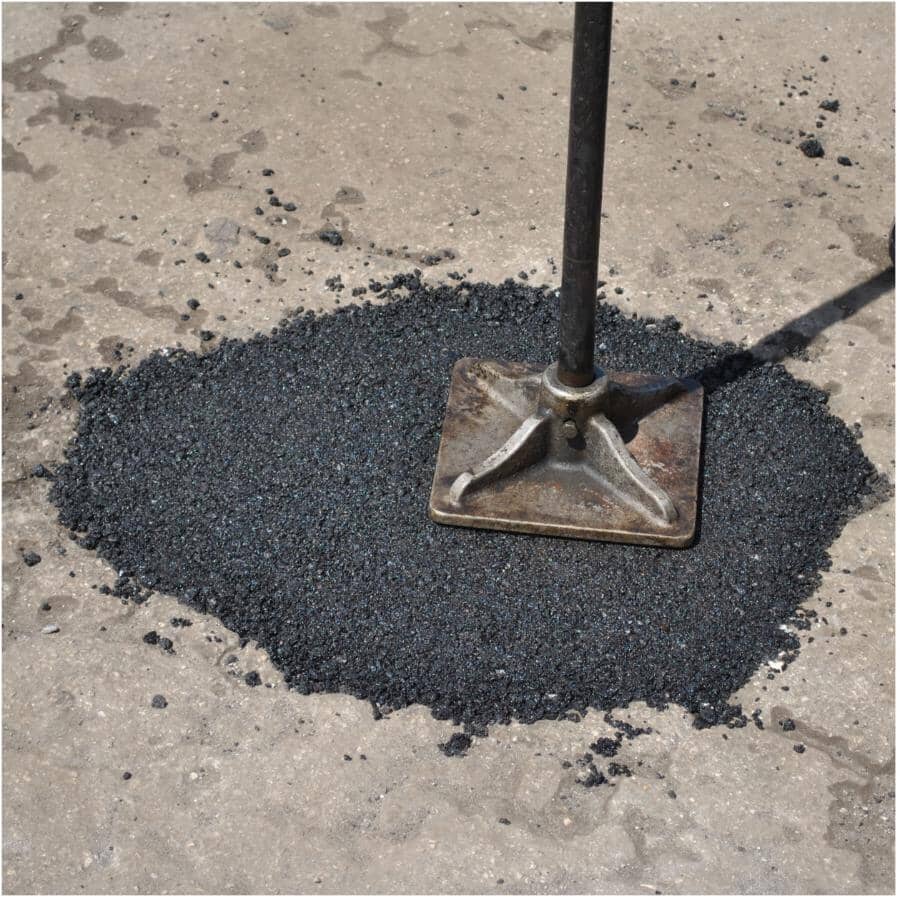 BLACK JACK Ready Road Repair Permanent Pothole Repair | Home Hardware