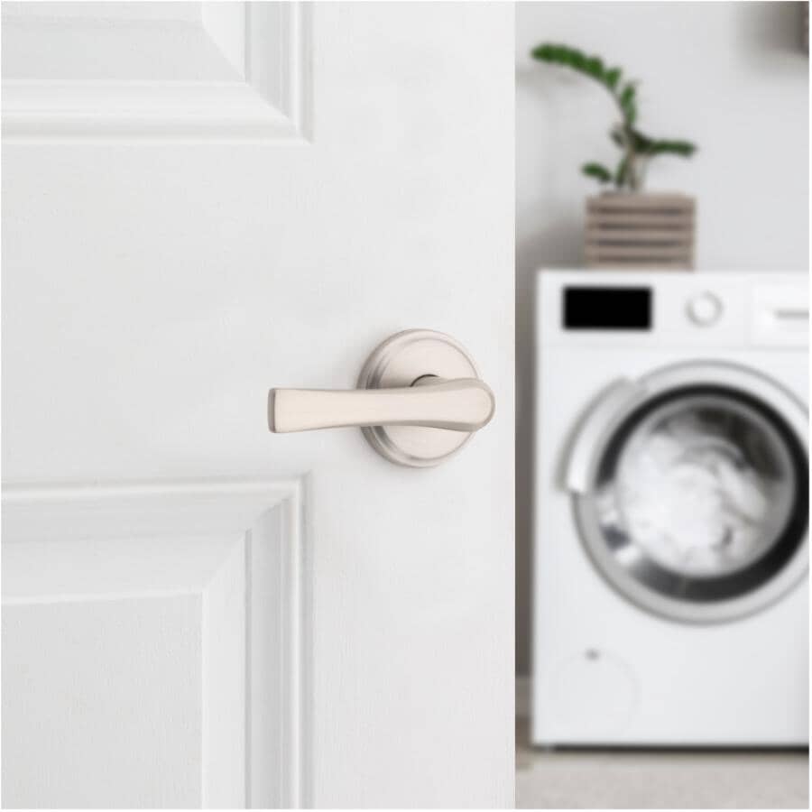 WEISER LOCK Katella Passage Door Leverset | Home Hardware