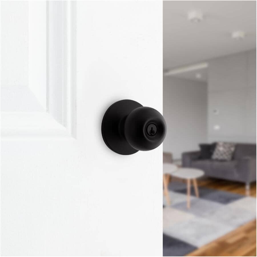 WEISER LOCK Regina Safelock Entrance Knobset | Home Hardware