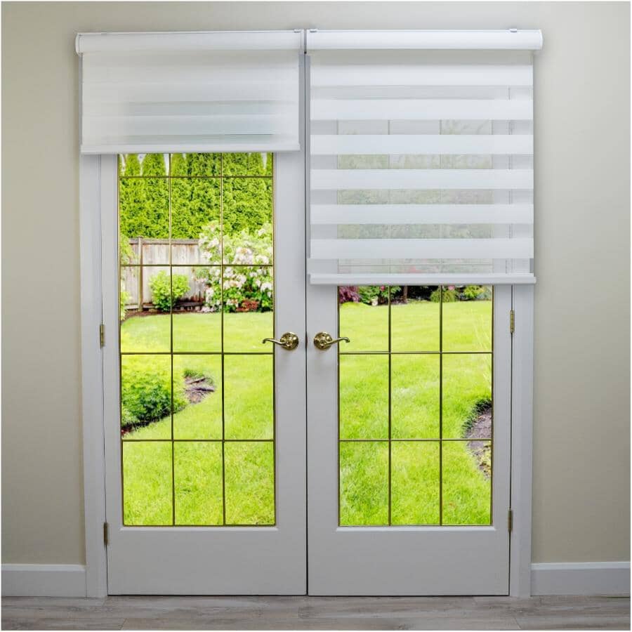 VERSAILLES 48" x 84" Eggshell Cordless Fabric Window Blind | Home Hardware