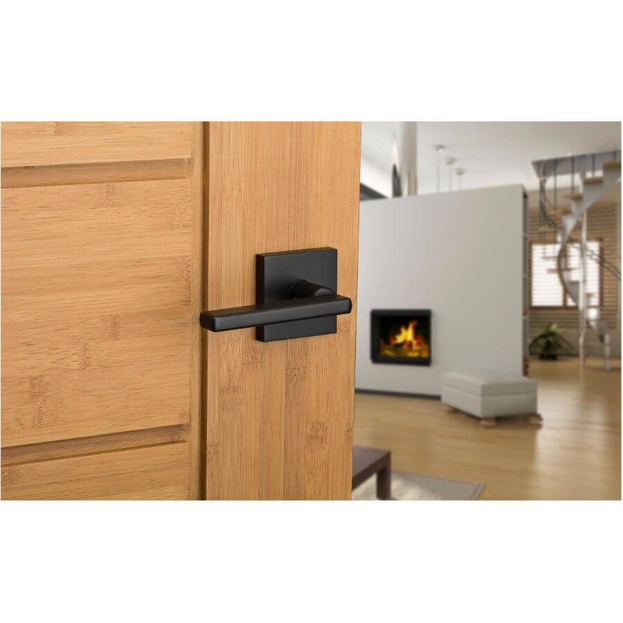 WEISER LOCK Modern Halifax Passage Door Leverset | Home Hardware