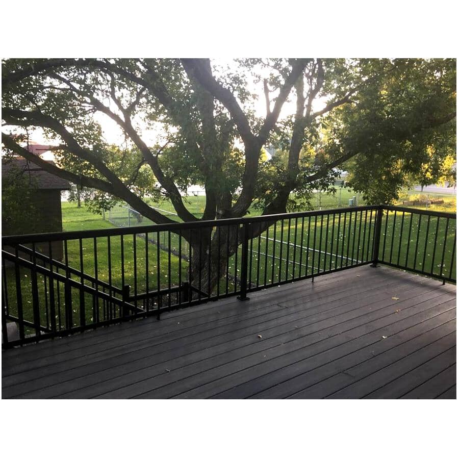 VISTA 6' Top & Bottom Rail Package | Home Hardware