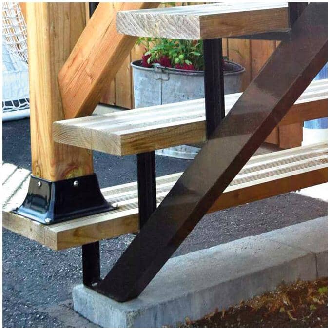 PYLEX 3 Step Steel Stair Riser | Home Hardware
