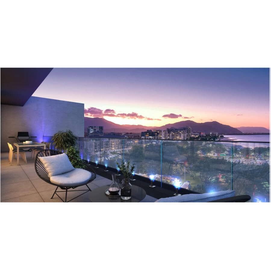 VISTA End Cap for Top Rail - Matte Black | Home Hardware