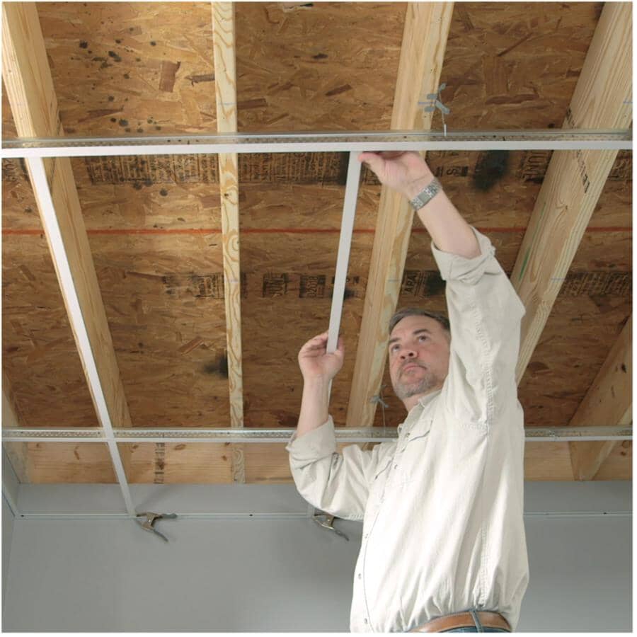 ARMSTRONG CEILINGS 4' Fire Rated Cross Tee | Home Hardware