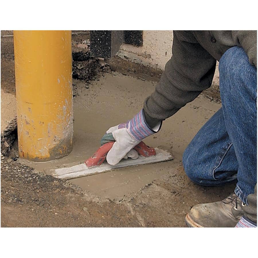 QUIKRETE Expanding Grout - 22 kg | Home Hardware