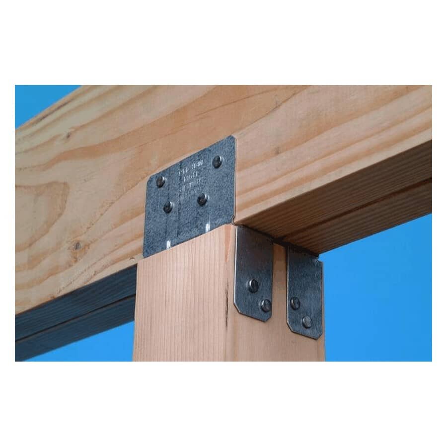 SIMPSON STRONG-TIE 4" x 4" 18 Gauge G185 Adjustable Post Cap | Home ...