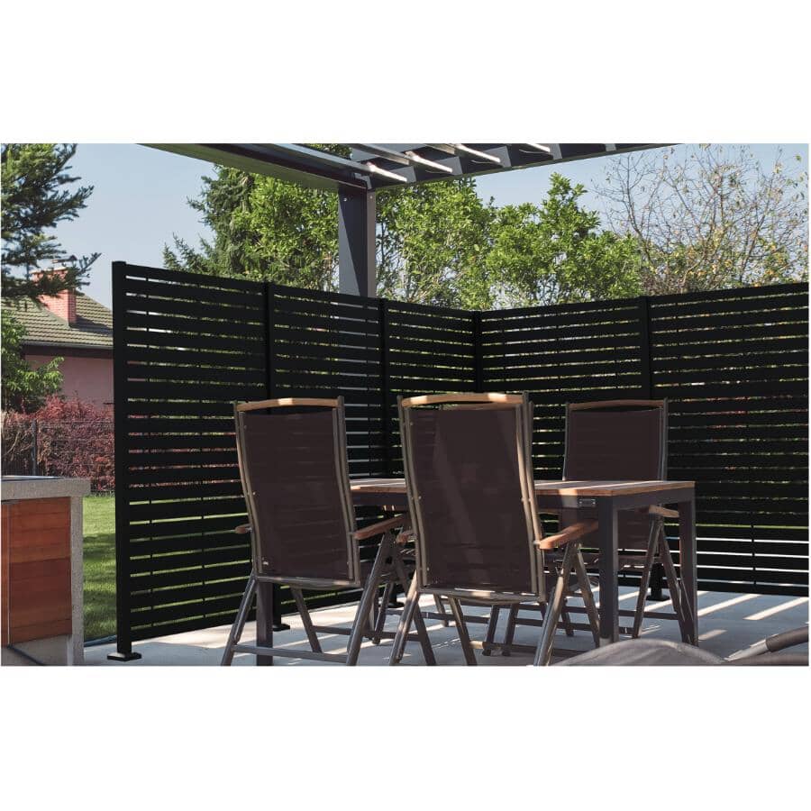 BARRETTE 2' x 4' Boardwalk Polypropylene Screen Panel | Home Hardware