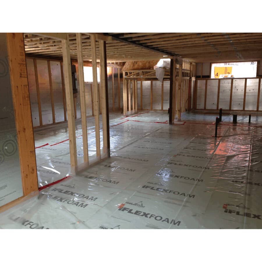 ISOLOFOAM 2-1/2" x 4' x 8' IFLEX160 IC4 Foam Insulation | Home Hardware