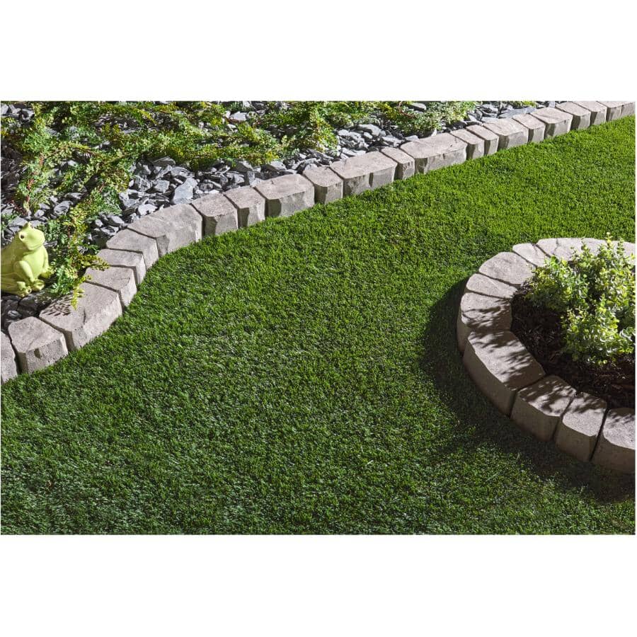 OLDCASTLE Halo Straight Edger Block | Home Hardware