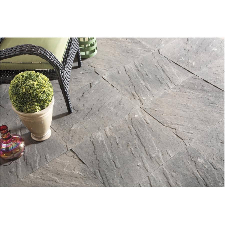 Natural Charcoal Nova Slate Patio Stone | Home Hardware