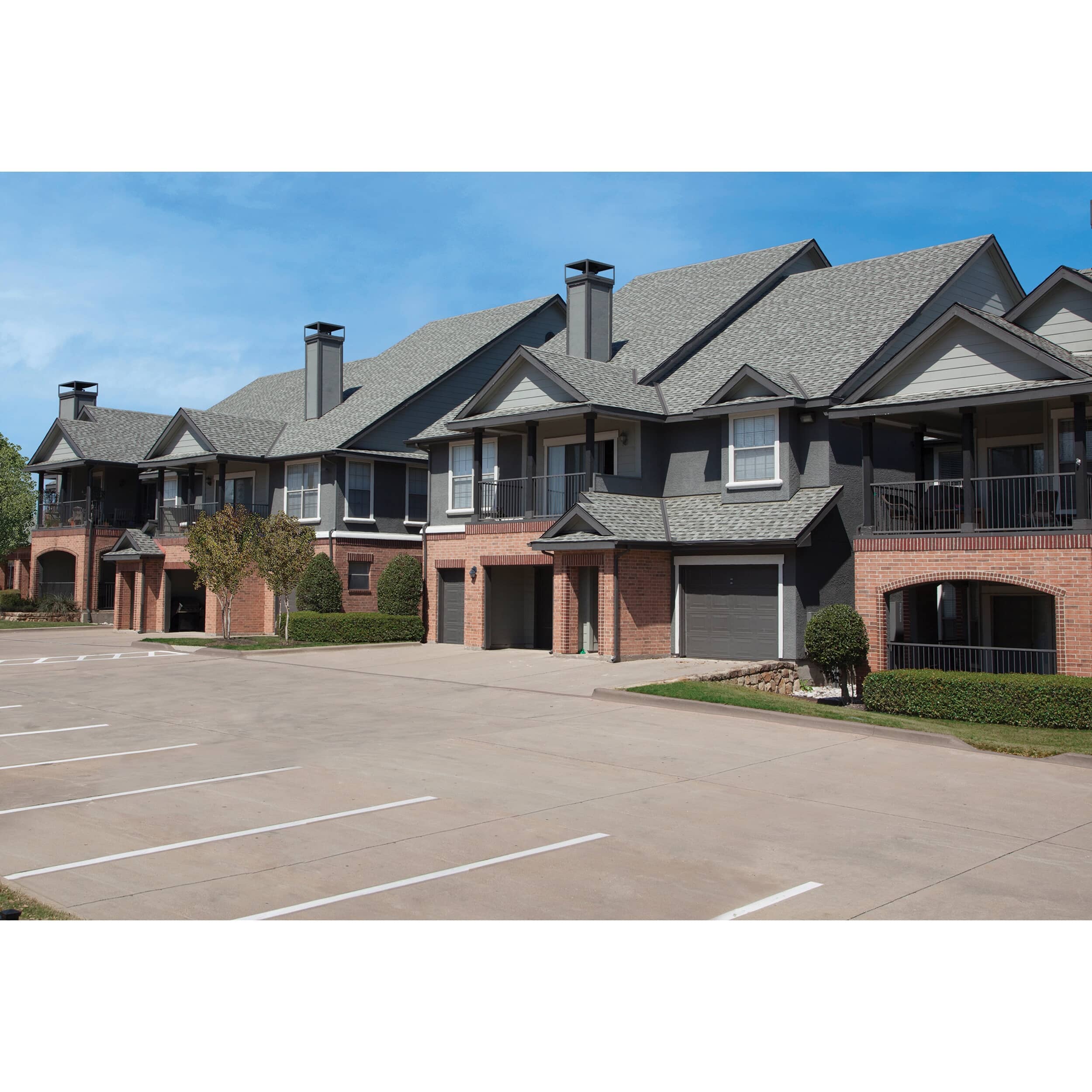 IKO Cambridge Dual Grey Fibreglass Shingles | Home Hardware
