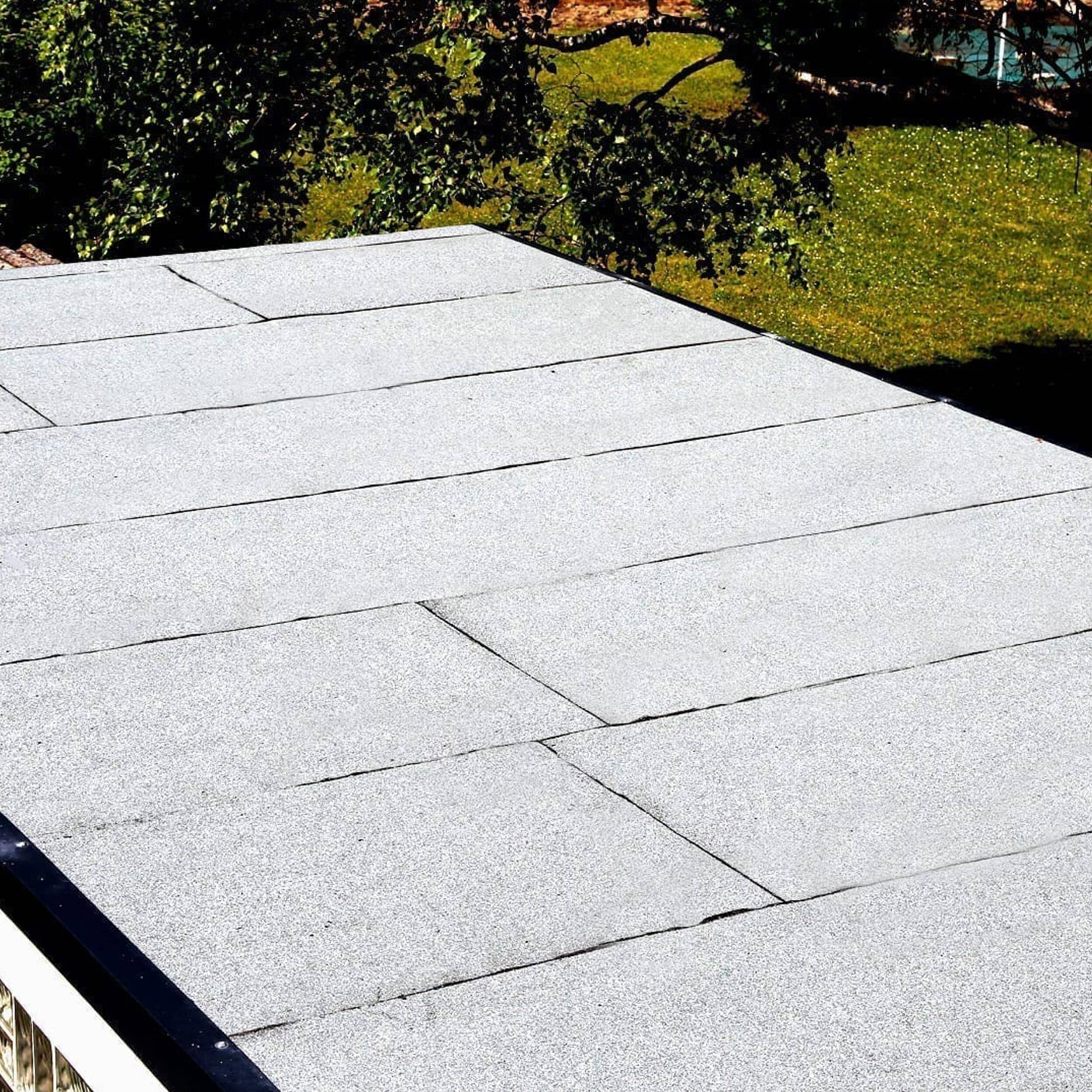 IKO 39-3/8"W x 23'L Roof Fast White Roll Roofing | Home Hardware