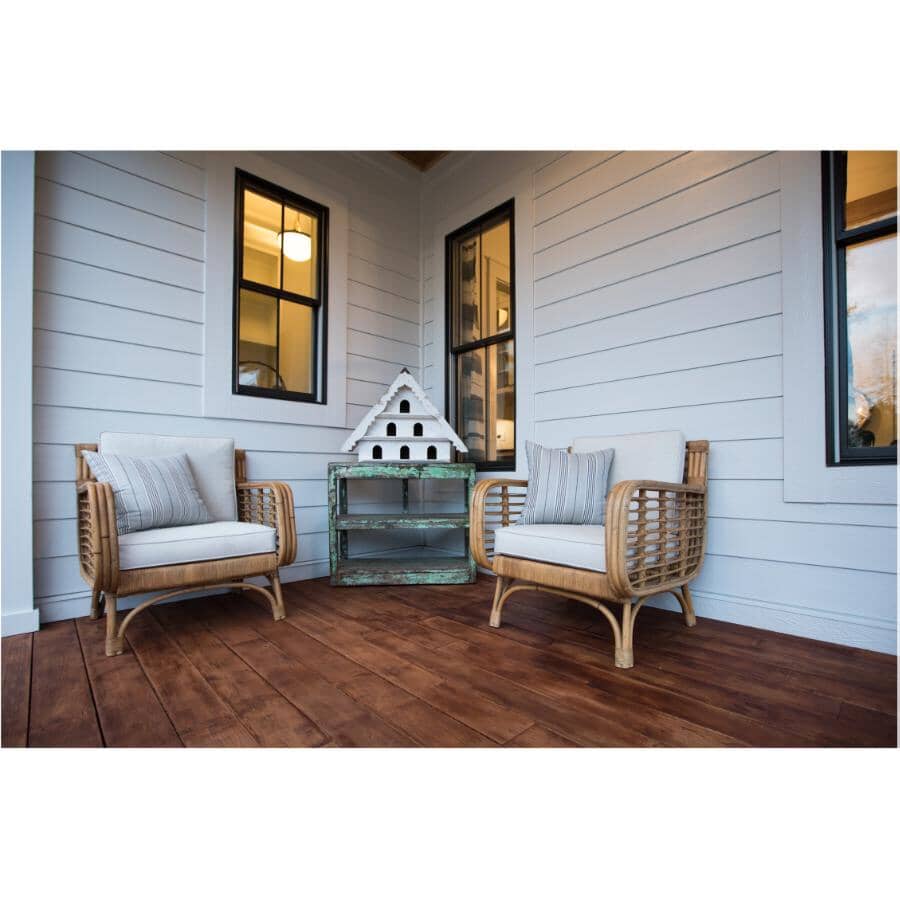 JAMES HARDIE 8-1/4" x 12' Arctic White Cedarmill HZ5 Cement Siding ...