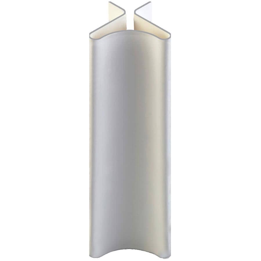 Kaycan 5" White Corner Cove Vinyl Siding Insert | Home Hardware