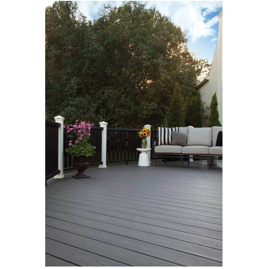 TREX 1" x 5-1/2" x 12' Enhance Basics Clam Shell Grooved Edge Decking ...