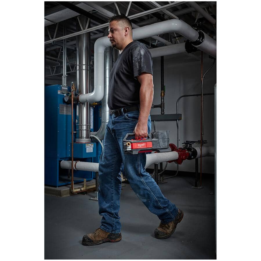 MILWAUKEE M18 18V Cordless Transfer Pump | Home Hardware