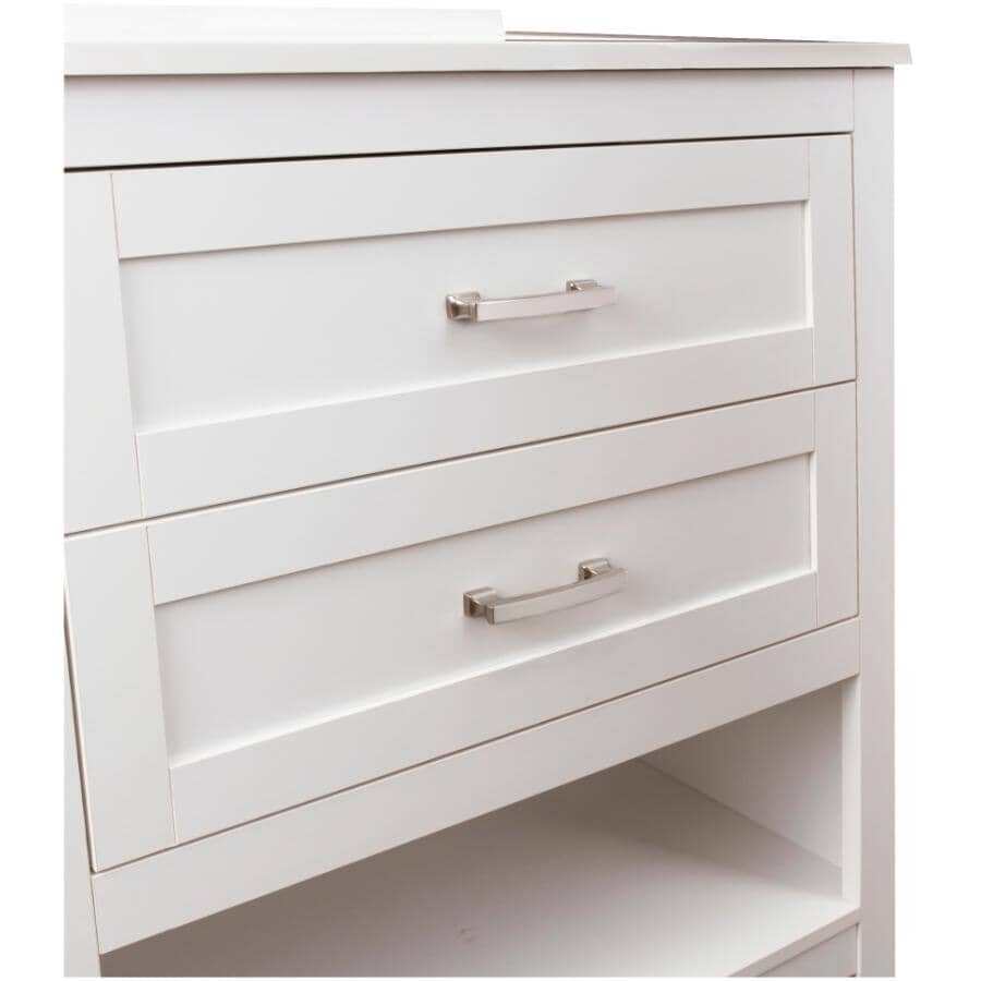 FOREMOST 31" W x 19" D Laine Vanity with Composite Top | Home Hardware
