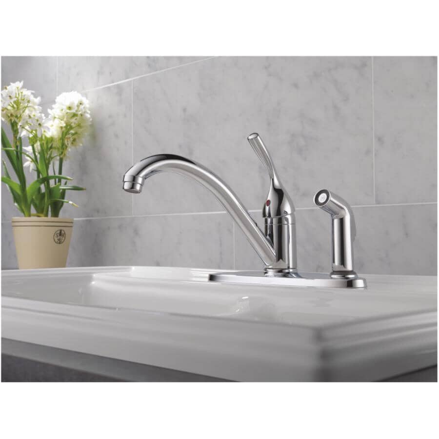 DELTA FAUCET Classic Single Handle Kitchen Faucet | Home Hardware