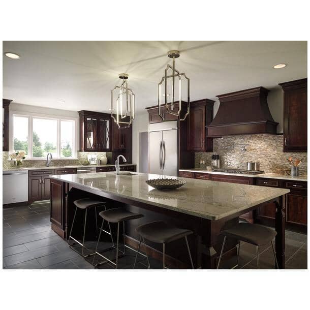 DELTA FAUCET Addison Pull-Down Kitchen Faucet with Touch2O | Home Hardware