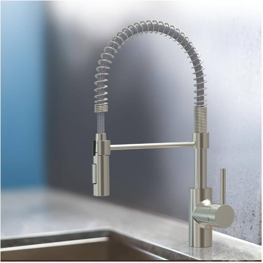 EUROSTREAM Favos Single Handle Pull-Down Kitchen Faucet | Home Hardware