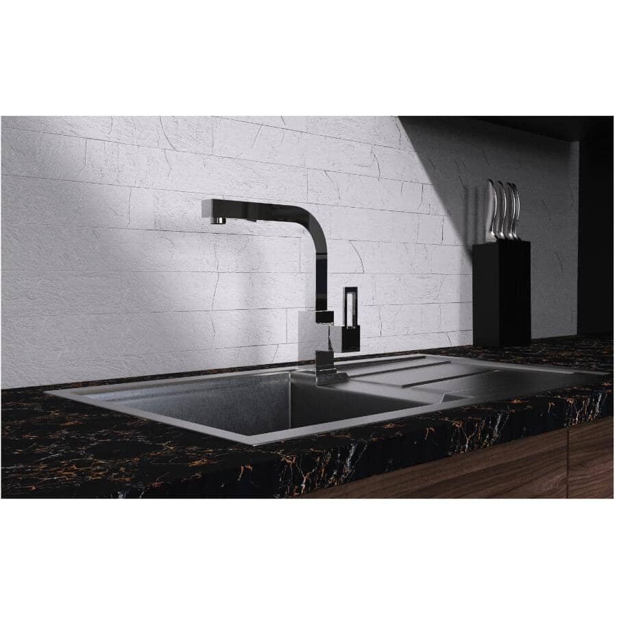 BÉLANGER ESSENTIAL Quadrato Single Handle Pull-Out Kitchen Faucet ...