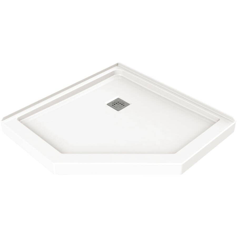 MAAX 38" x 38" Hana Neo-Angle Shower Base | Home Hardware