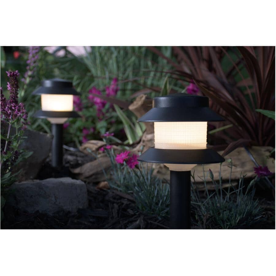 MOONRAYS Plastic Pathmarker Kit - 10 Pack | Home Hardware