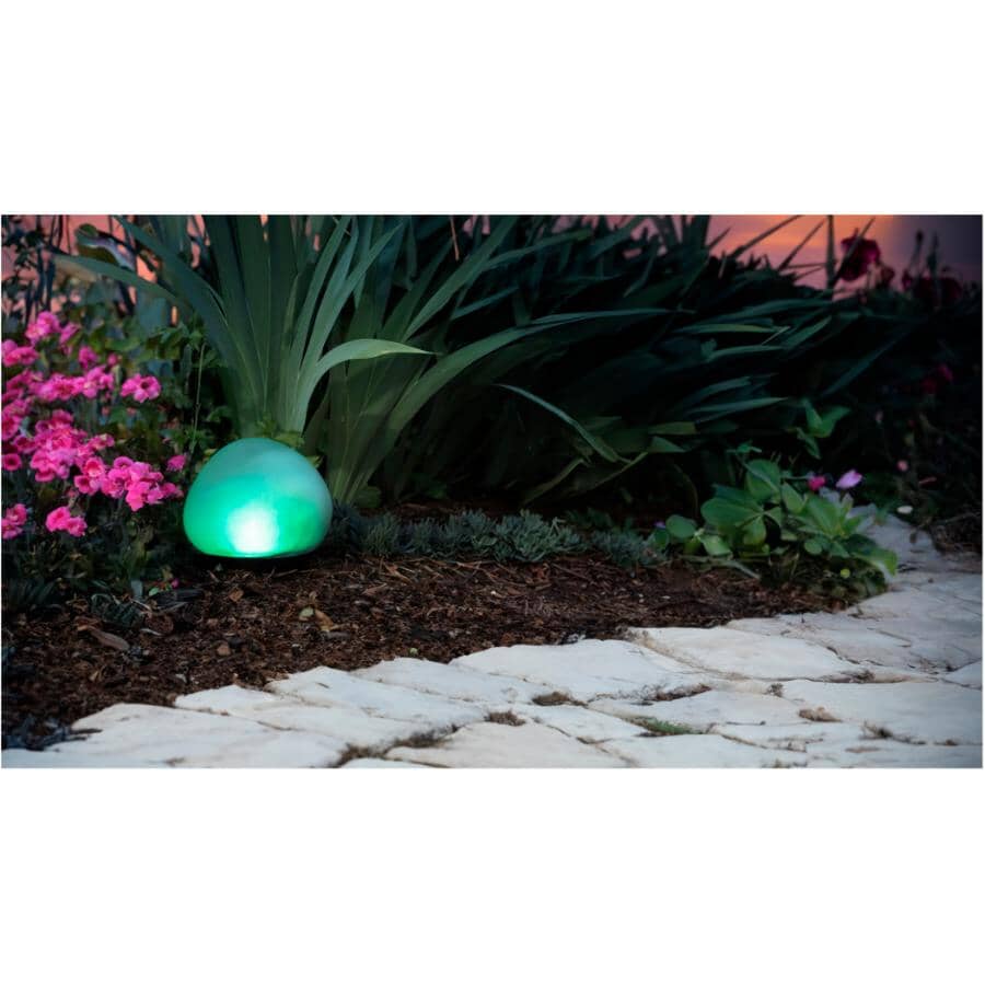 MOONRAYS Solar rechargeable Pebble Light | Home Hardware