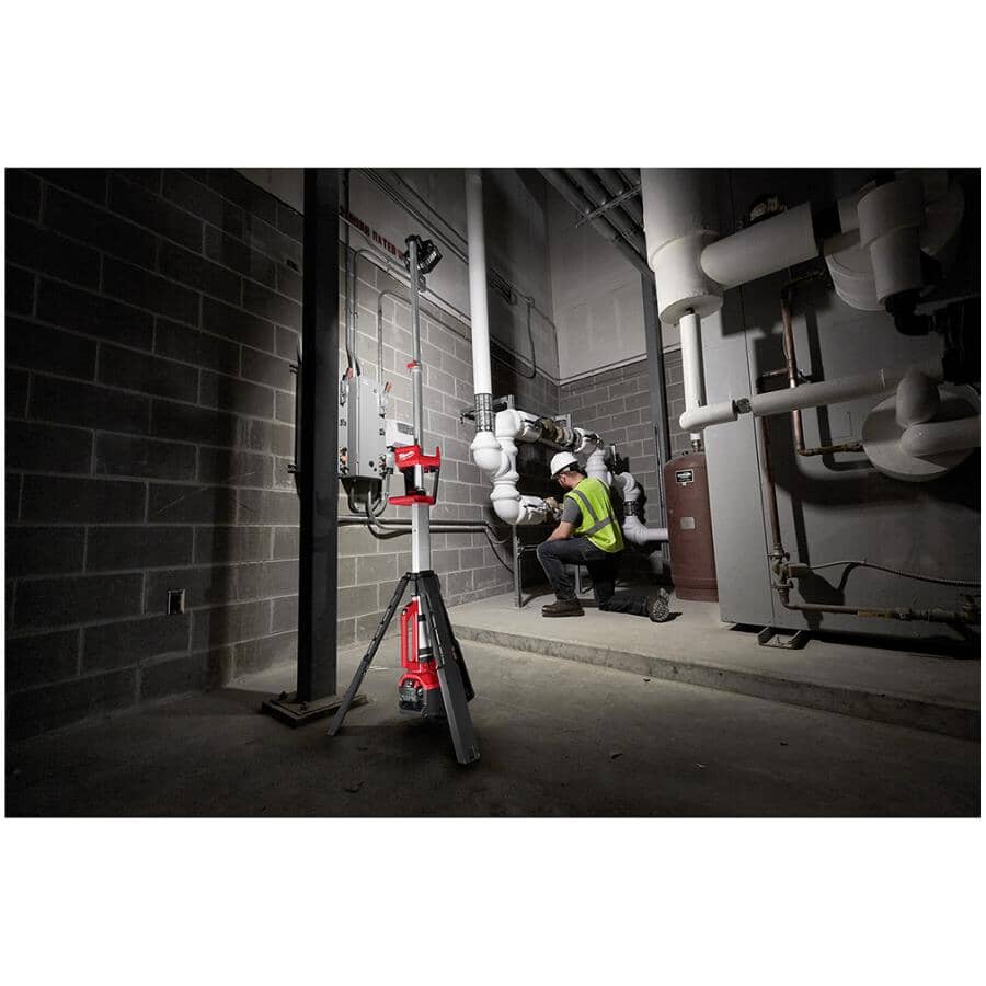 MILWAUKEE M18 Rocket Dual Power Tower Work Light | Home Hardware