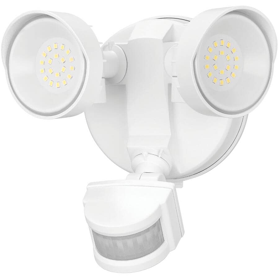 GLOBE ELECTRIC Solar Motion LED Security Light | Home Hardware